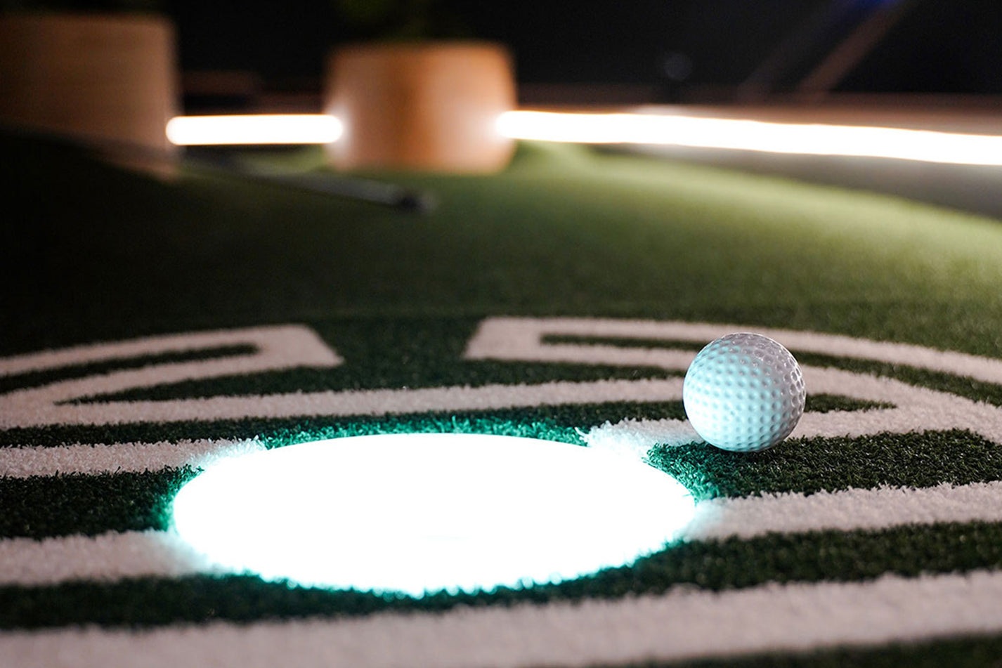 Mini Golf – Clubhouse Social